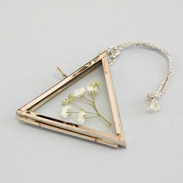 Alia Mini Triangular Hanging Photo Frame | Paper High